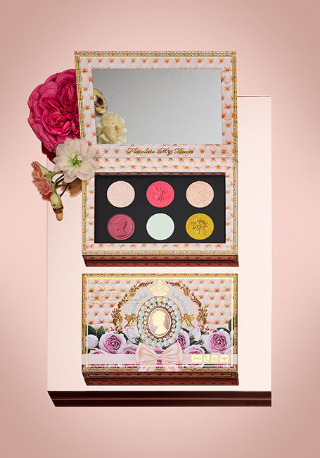 'นิโคลา คอฟแลน' จับมือ Pat McGrath ปล่อยคอลเลกชั่นรับ Bridgerton ซีซั่น 2