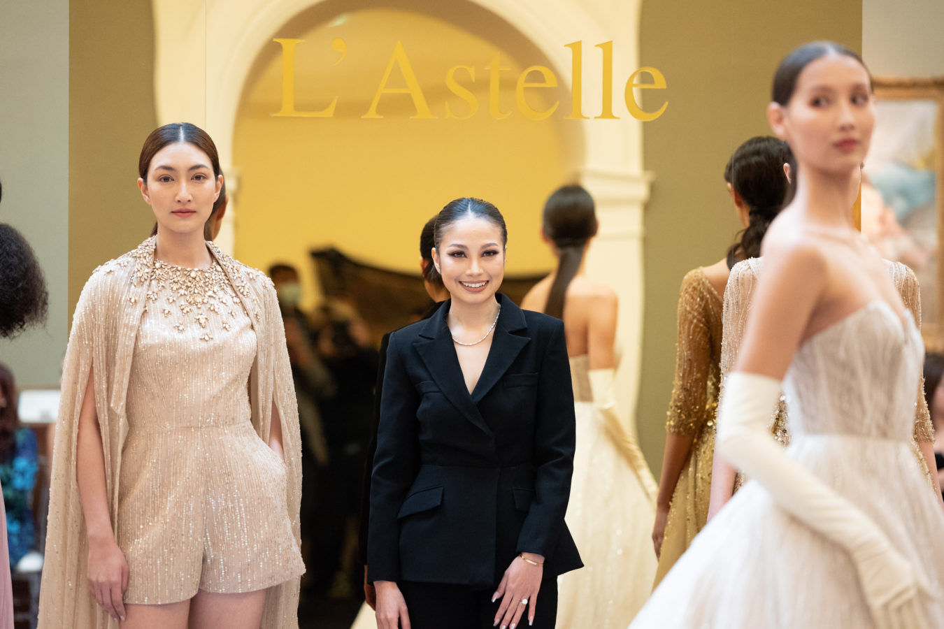 ลาสเทล (L'Astelle) จัดแฟชั่นโชว์สุดยิ่งใหญ่ครั้งแรกในไทยอย่างอลังการ