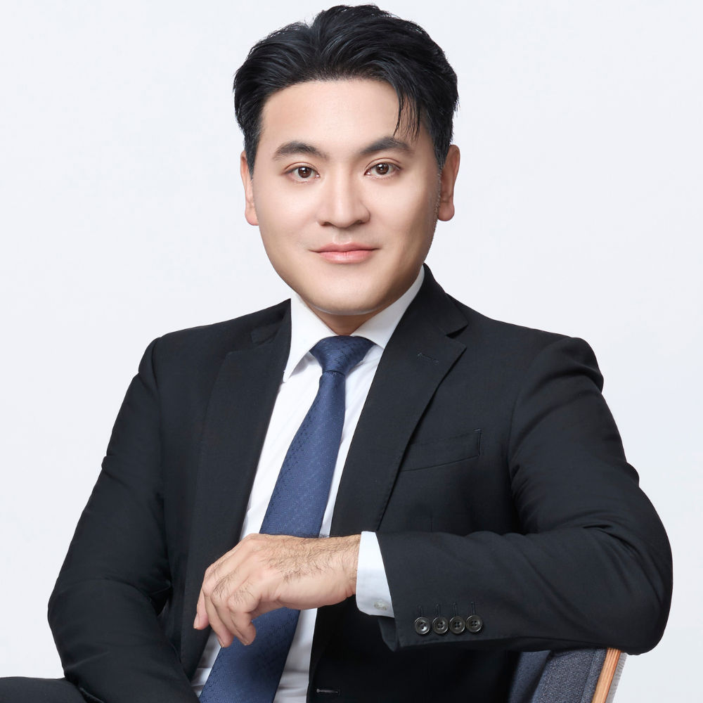 วงศ์วิวัฒน์ ทีฆคีรีกุล